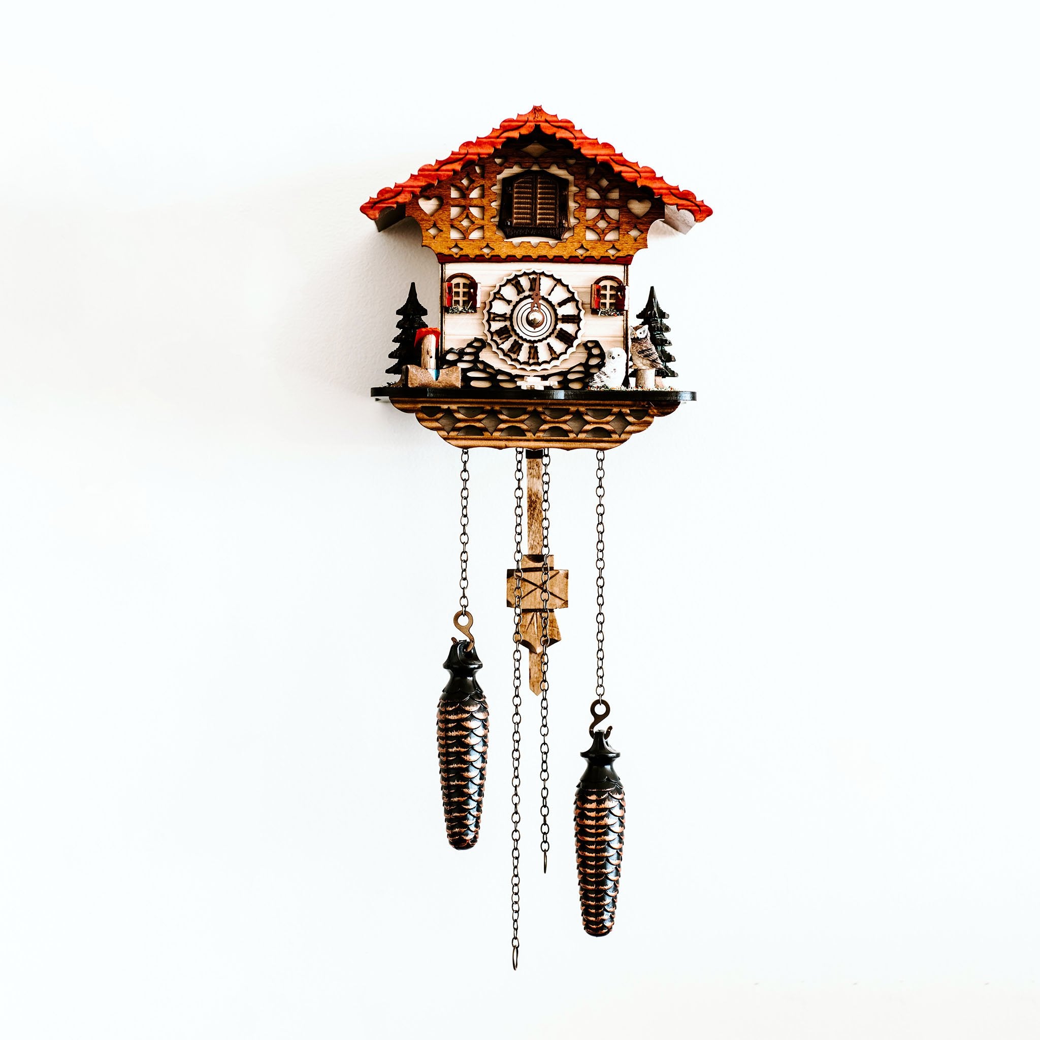 Fantastical Hedwig Cuckoo Clock with Snowy Owls – Hermle North America